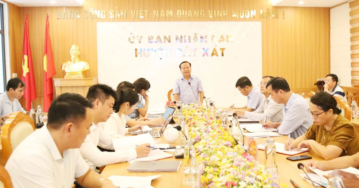 Phó Chủ tịch UBND tỉnh Nguyễn Trọng Hài làm việc với huyện Bát Xát về ...